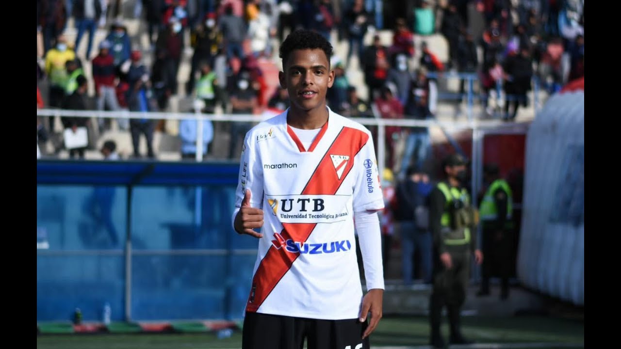 ¡Maravilla! Moisés Paniagua a los 15 años debutó en grande - YouTube