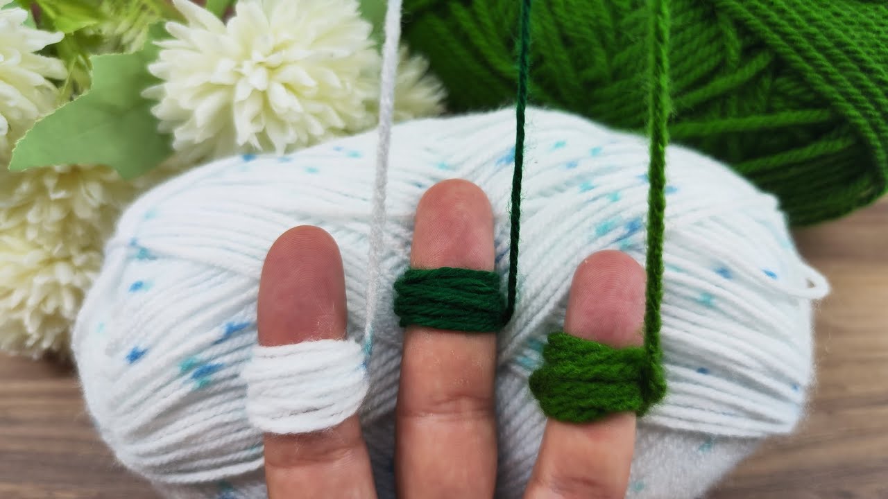 I made 50 in one day and sold them all! Genius idea using fingers - DIY ...