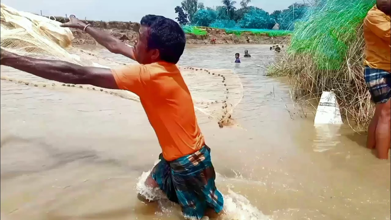 awesome traditional net fishing||traditional net fishing in the#River ...
