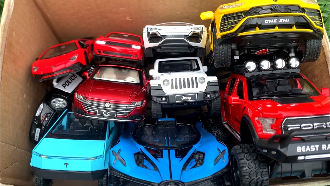 Box Full of Model Cars /Doge Challenger, Bugatti Bolide, Tesla, Ford ...