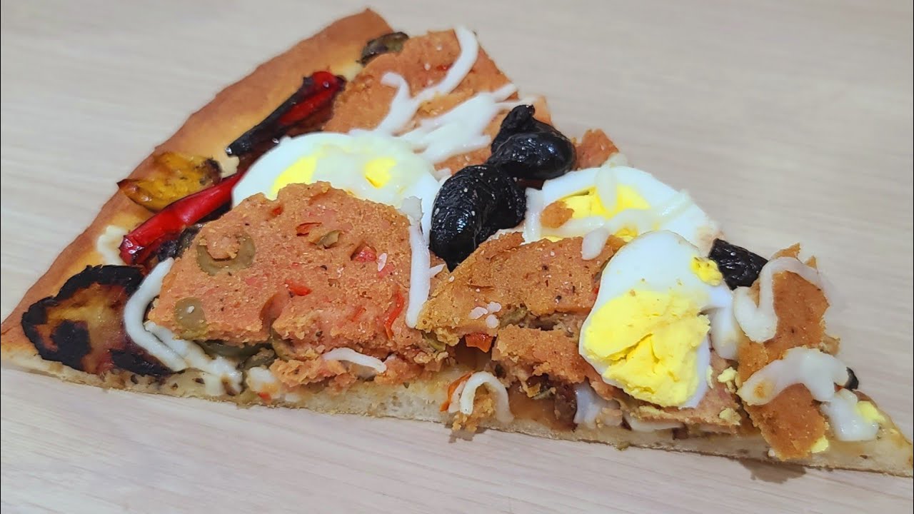 Bologna Pizza with Fried Onions Peppers & Eggs - Insanely delicious # ...