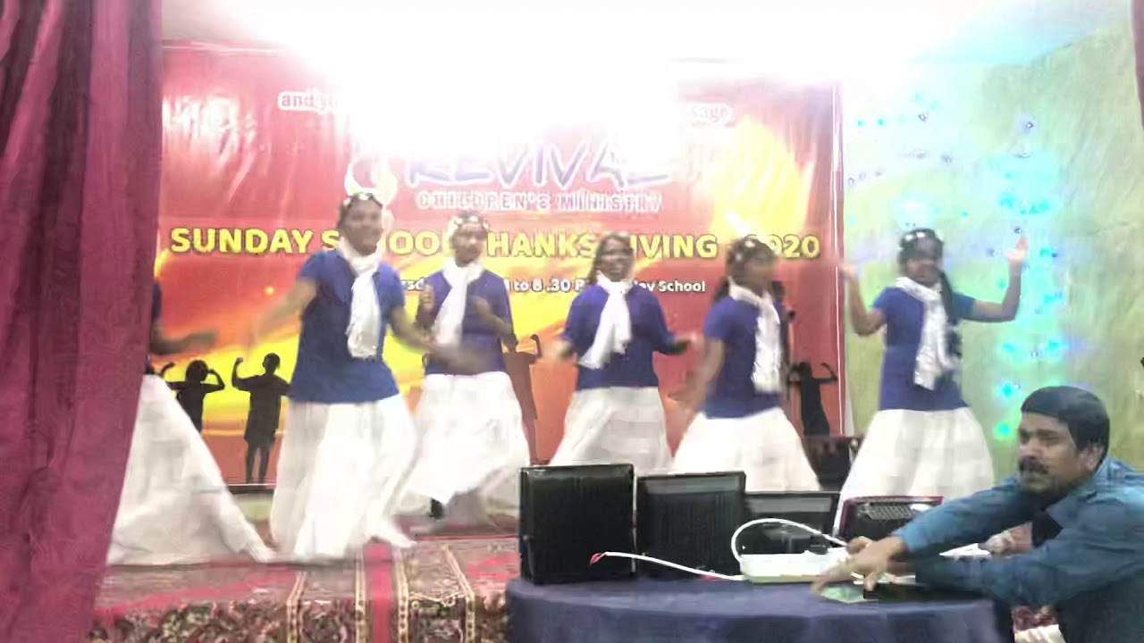 Pure and honest song performance by Emily Merlin Dola & Group - YouTube