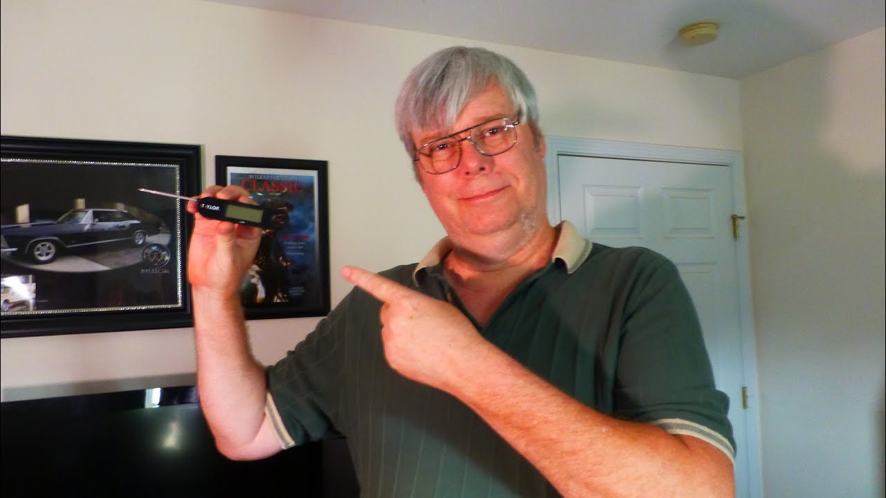 Changing the battery in a Taylor Probe Meat Thermometer. - YouTube