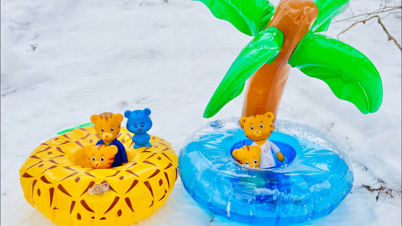 SNOW TUBING Daniel Tiger’s Neighbourhood Toys! - YouTube