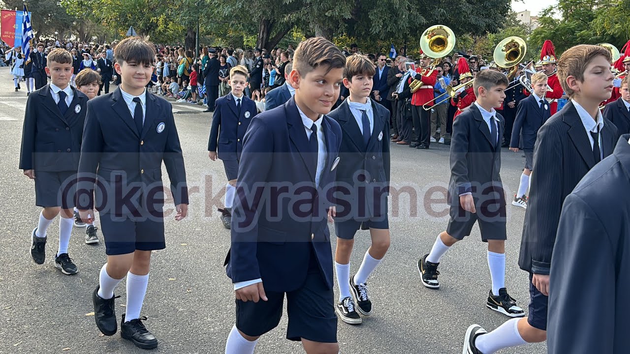 Κέρκυρα - 28η Οκτωβρίου: Παρελαση μαθητών και σωμάτων ασφαλειας ...