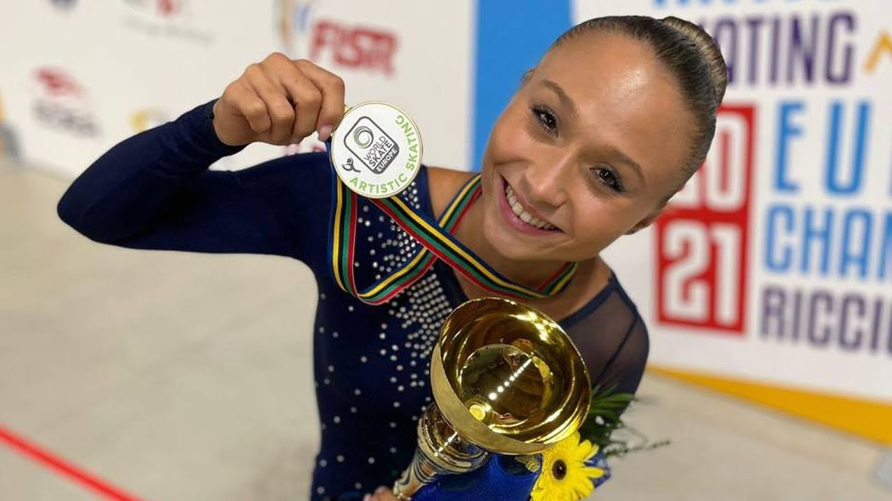 Review of a 16-time world champion in Artistic Roller Skating - YouTube
