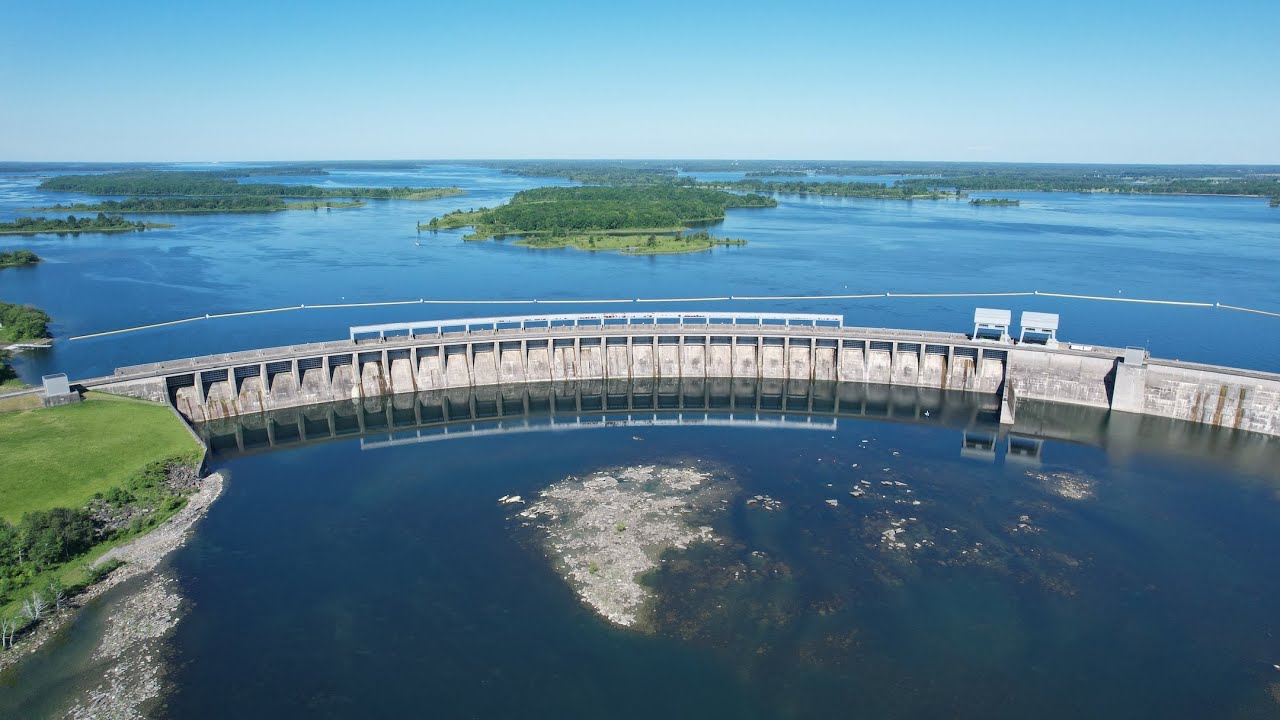 Largest Floating Barrier Installation in North America - The Long Sault ...