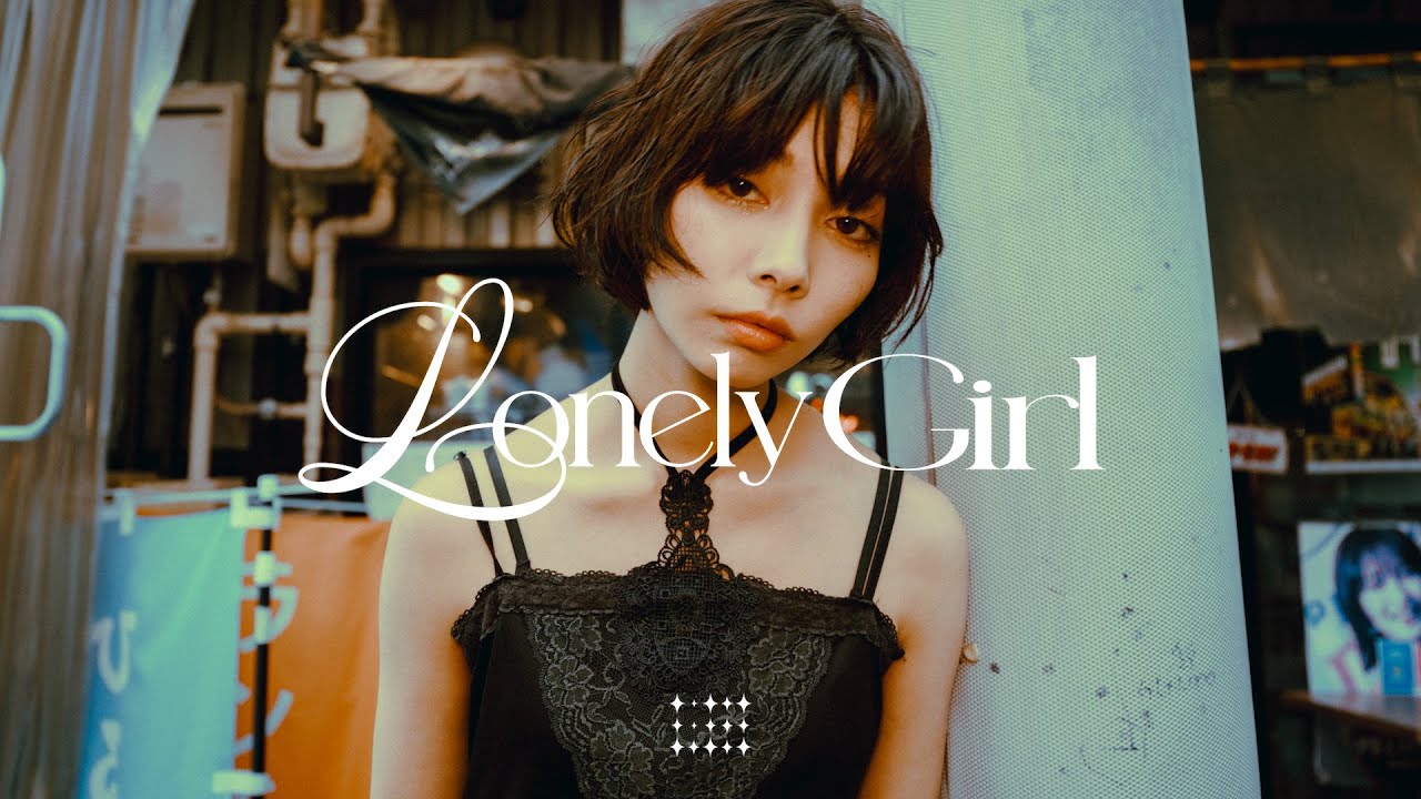 Lonely Girl // Wednesday Wonderland. - The girl I once met - YouTube