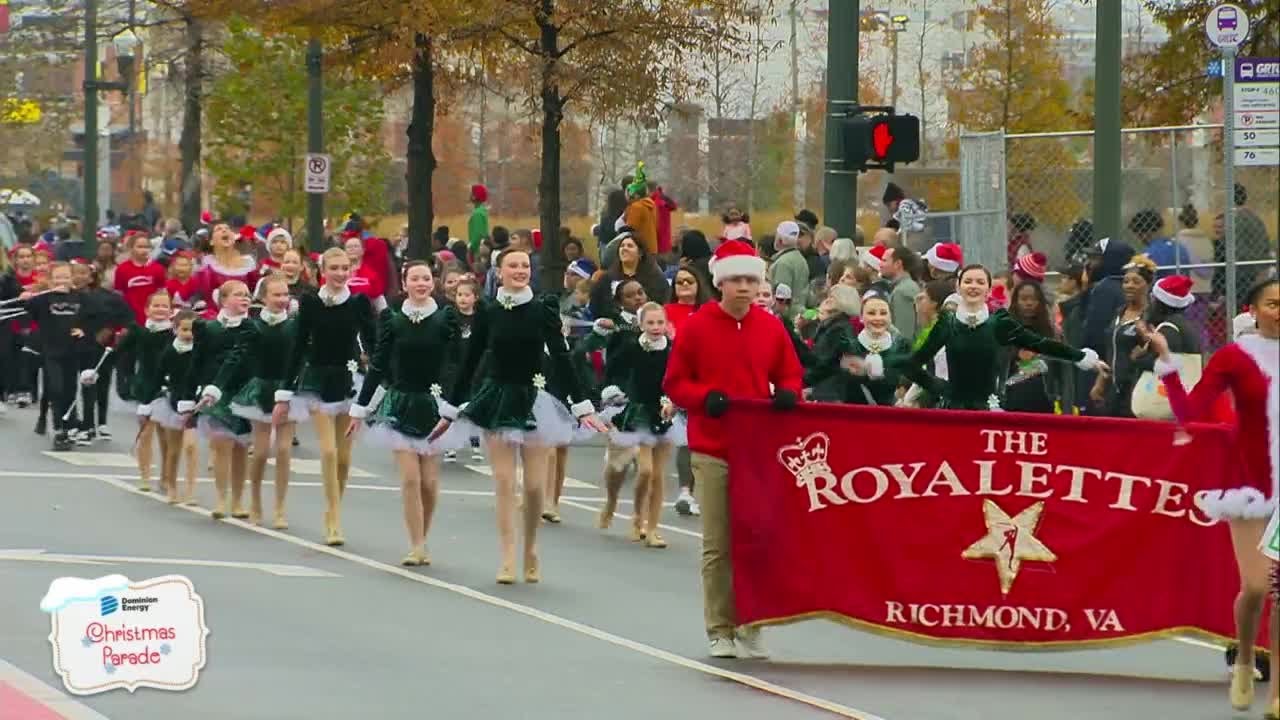Watch Royalette Baton Twirlers in Christmas Parade - YouTube