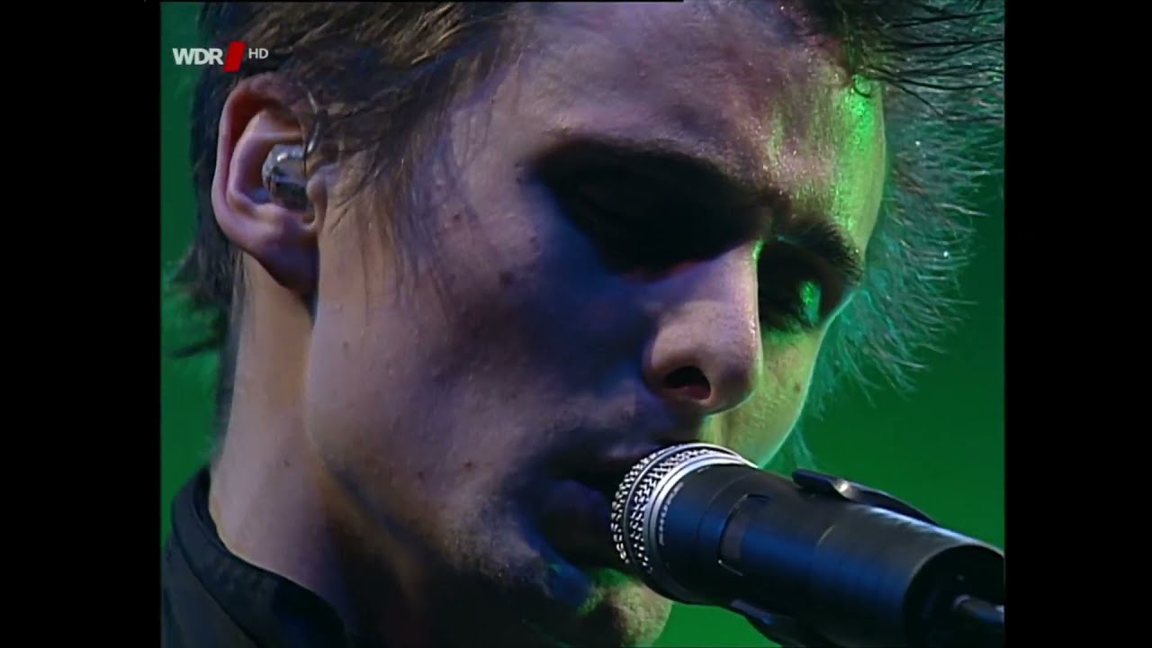 Muse - Hyper Music [Pro Shots 2000-2002] - YouTube