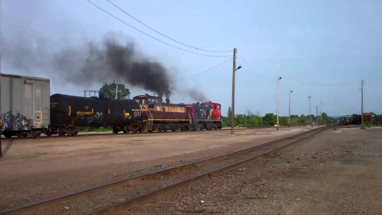 CN WC SW1500 1566 1563 more Yarding at Fondulac Wisconsin - YouTube