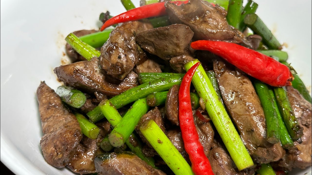 GINISANG CHICKEN LIVER - YouTube