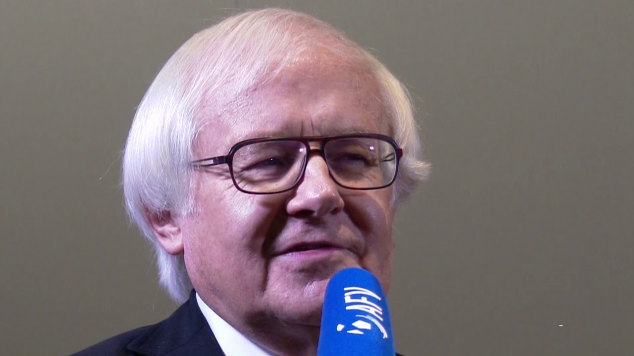 AFV Fussball-Nacht 2018: Gilbert Gress - YouTube