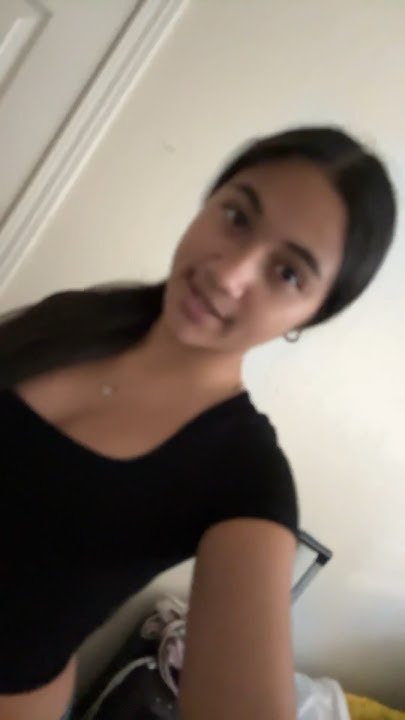 Somethings up w my camera 🤷🏽‍♀️ #music #fyp - YouTube