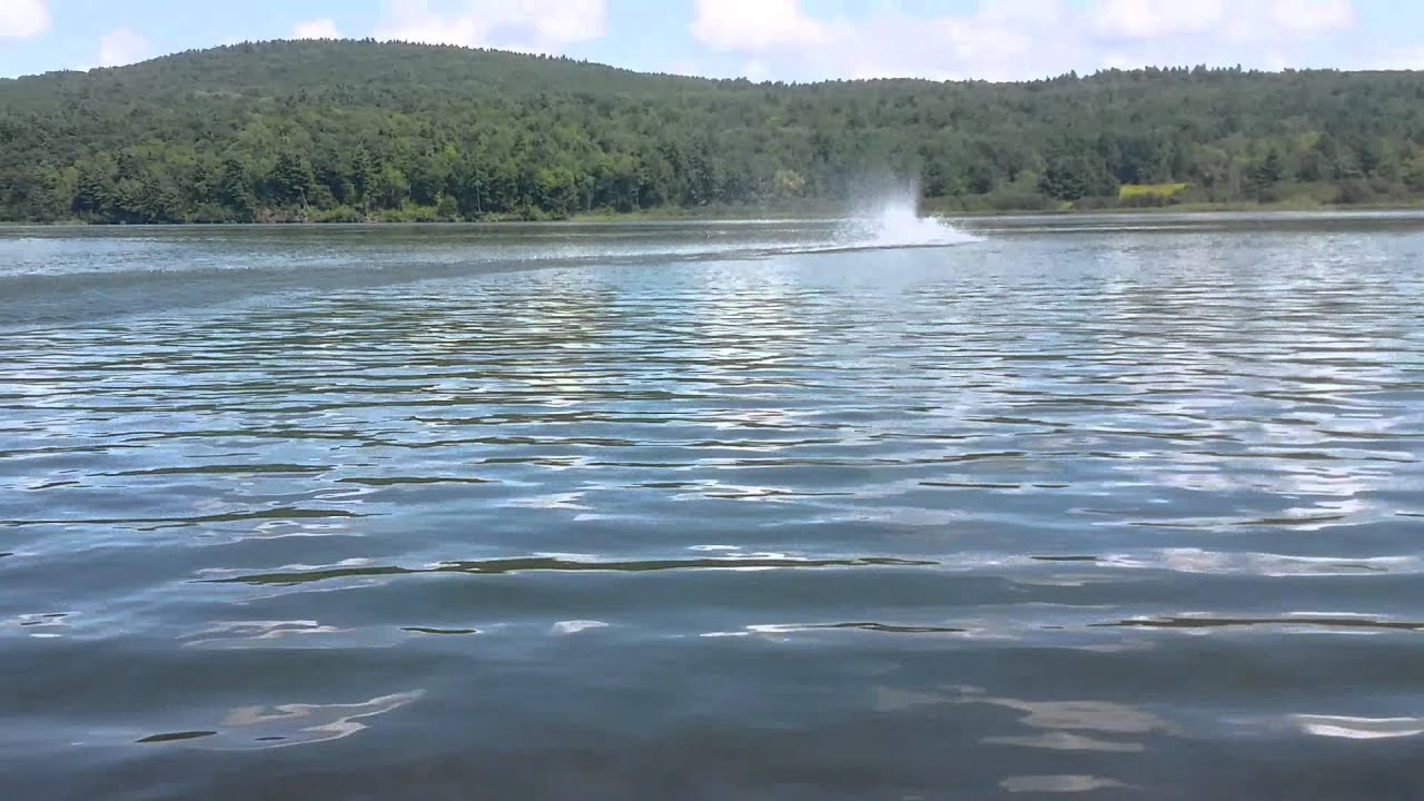First run of my Enforcer rc boat - YouTube