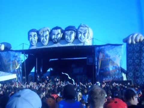 A Day To Remember - All Signs Point to Lauderdale (LIVE) Vans Warped Tour 2011