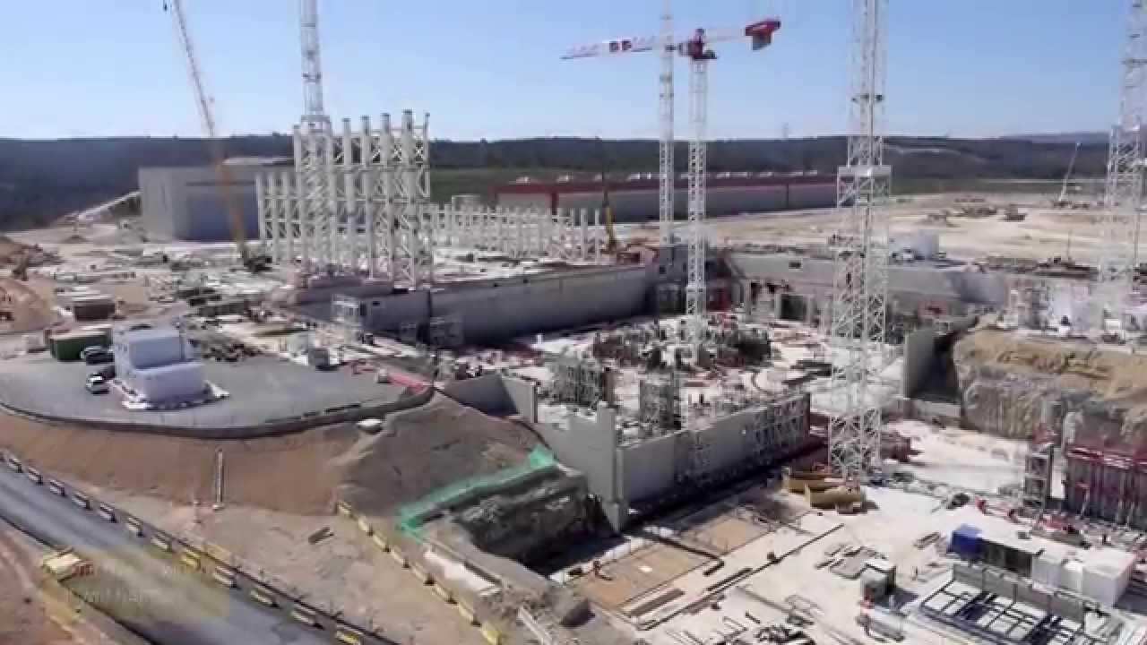 Flyover the ITER site - YouTube
