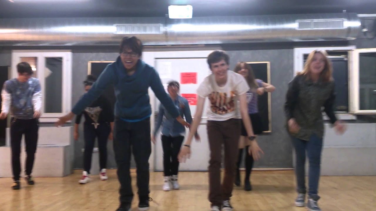 Swiss German Kpop Fans dances 'Jeon Won Diary' - YouTube