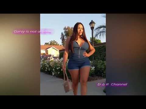 Curvy is not a crime -- Fiorella Zelaya.