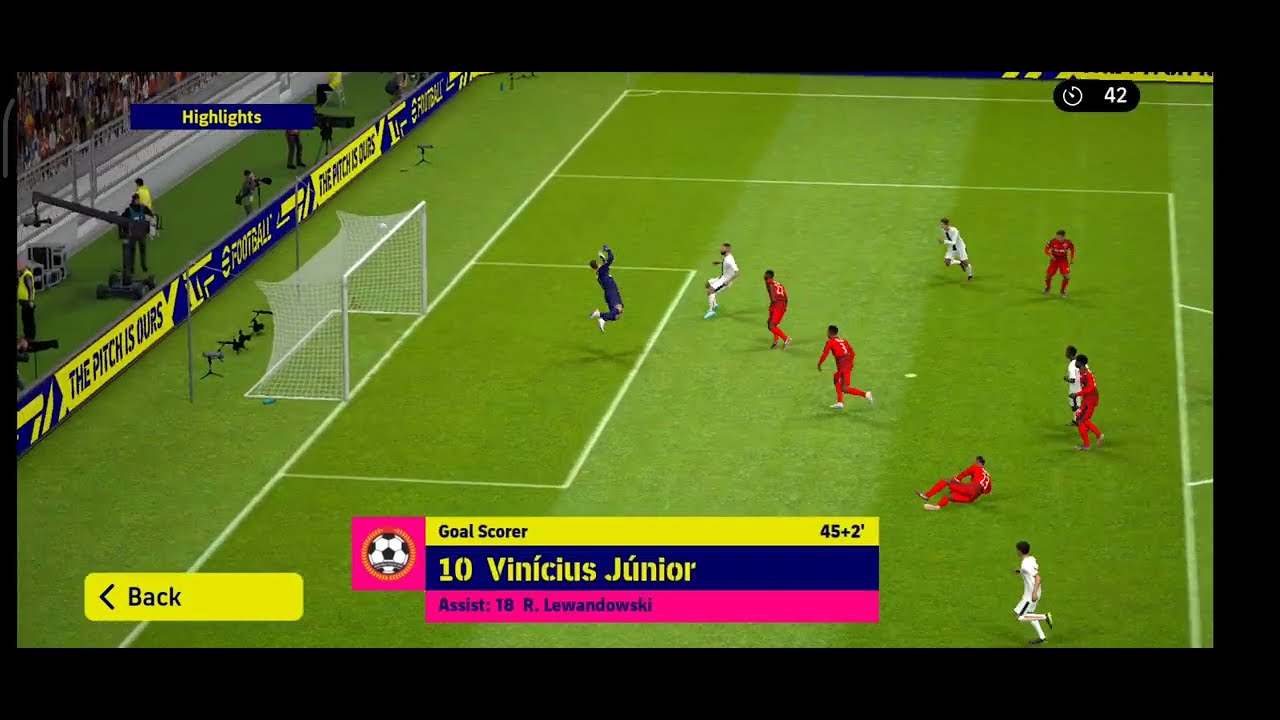 Vini Jr Playing with difference - YouTube