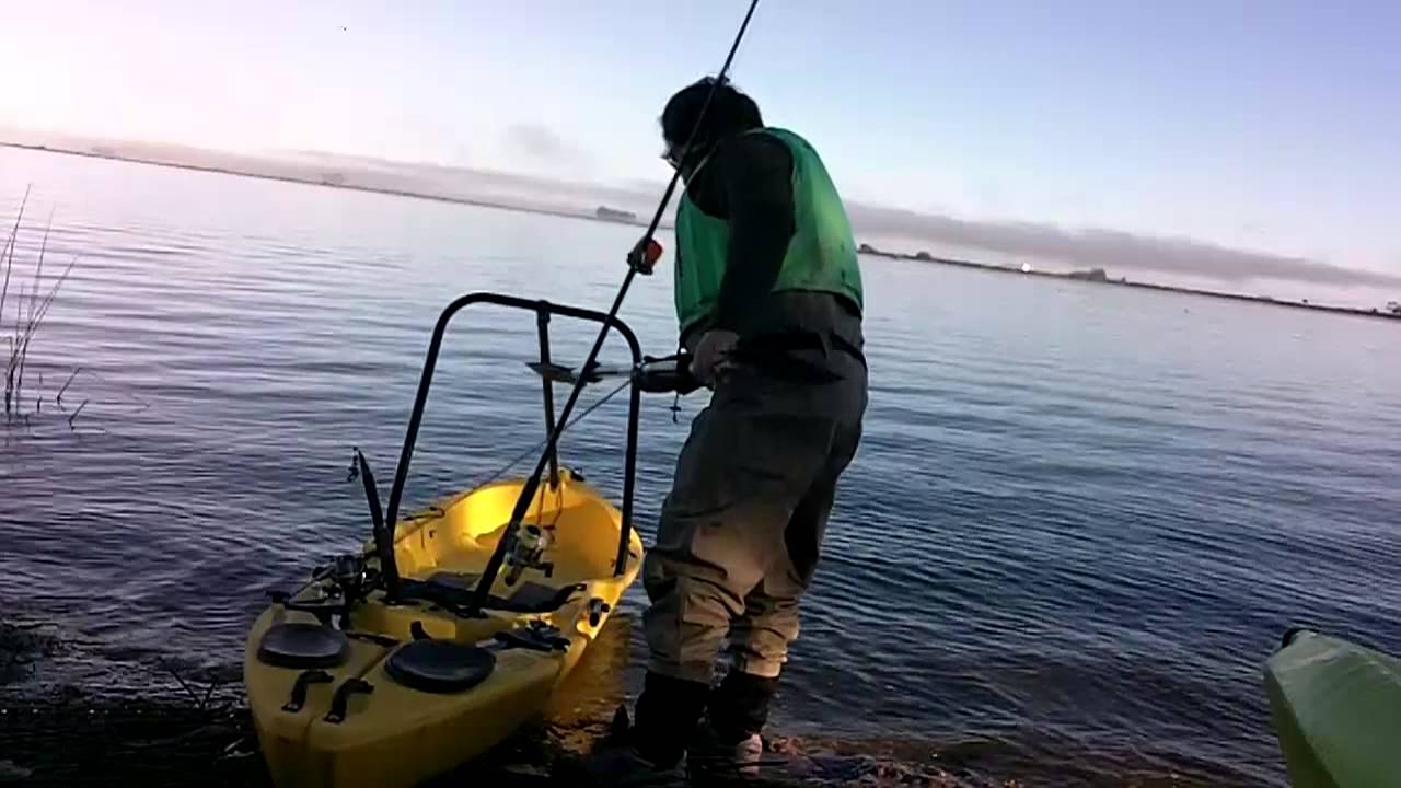 KAYAK FREEDOM HAWK 12 primer pesca - YouTube