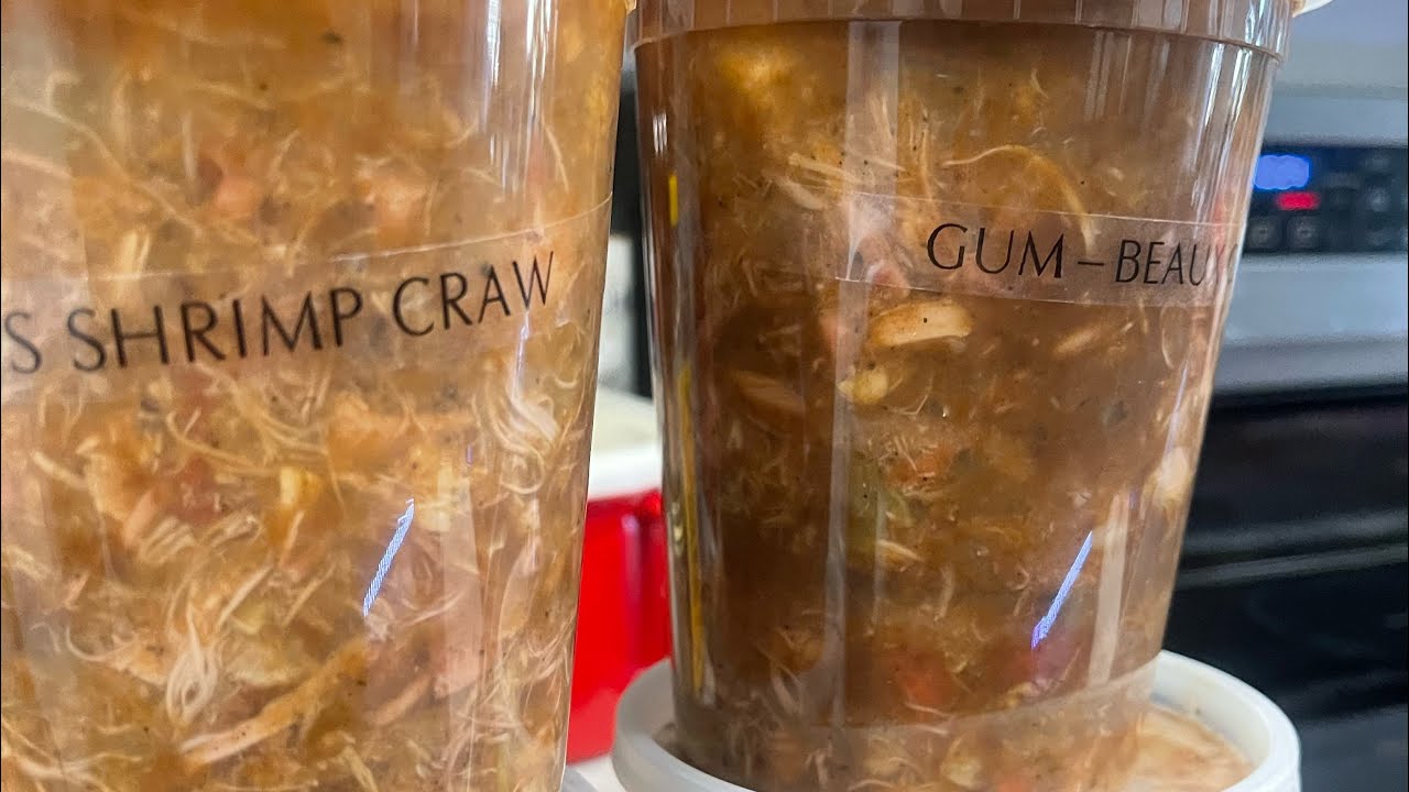 Gumbo Light Roux vs. Dark Roux - YouTube