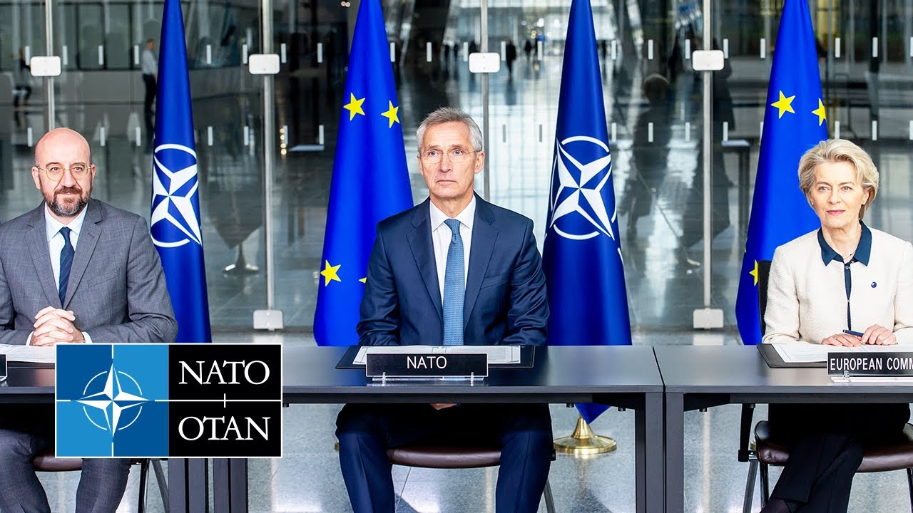 Signing ceremony of Joint Declaration on EU-NATO Cooperation, 10 JAN ...