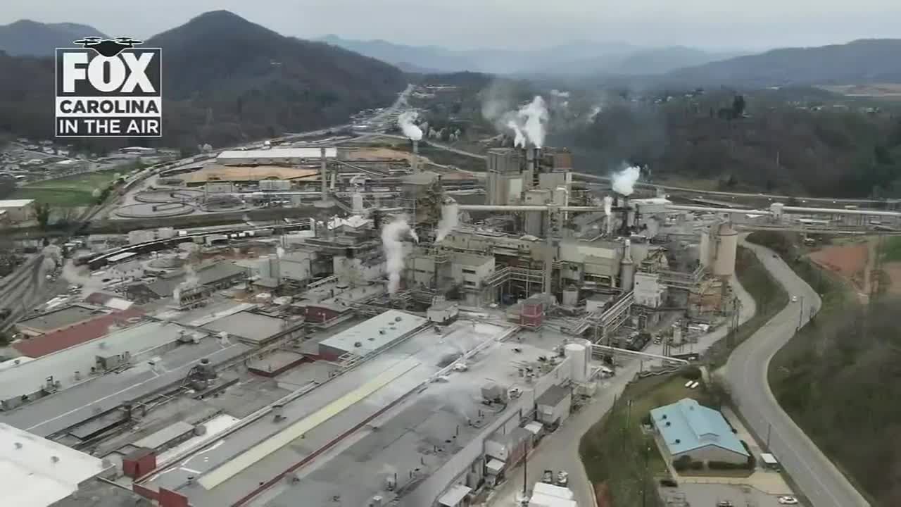 Congressman calls for investigation into closing of Canton mill - YouTube