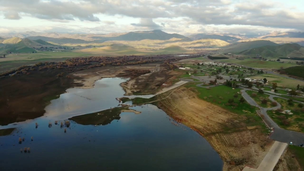Aerial view of the lake Success in Porterville CA from a Dji Mavic Air ...