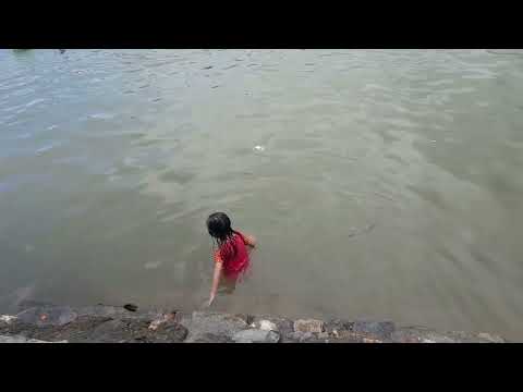 Mandi Laut.