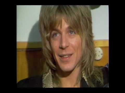 RANDY RHOADS NEW 2012 !! EXTENDED IN HD !!! 1981 GUITAR BEST NEW TALENT ...