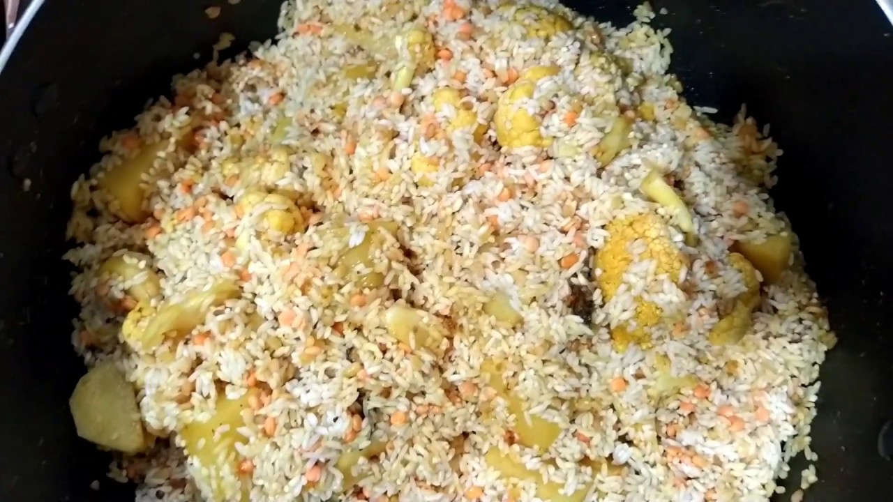 Peyaj Chara Shobji And Beef Khichuri - YouTube