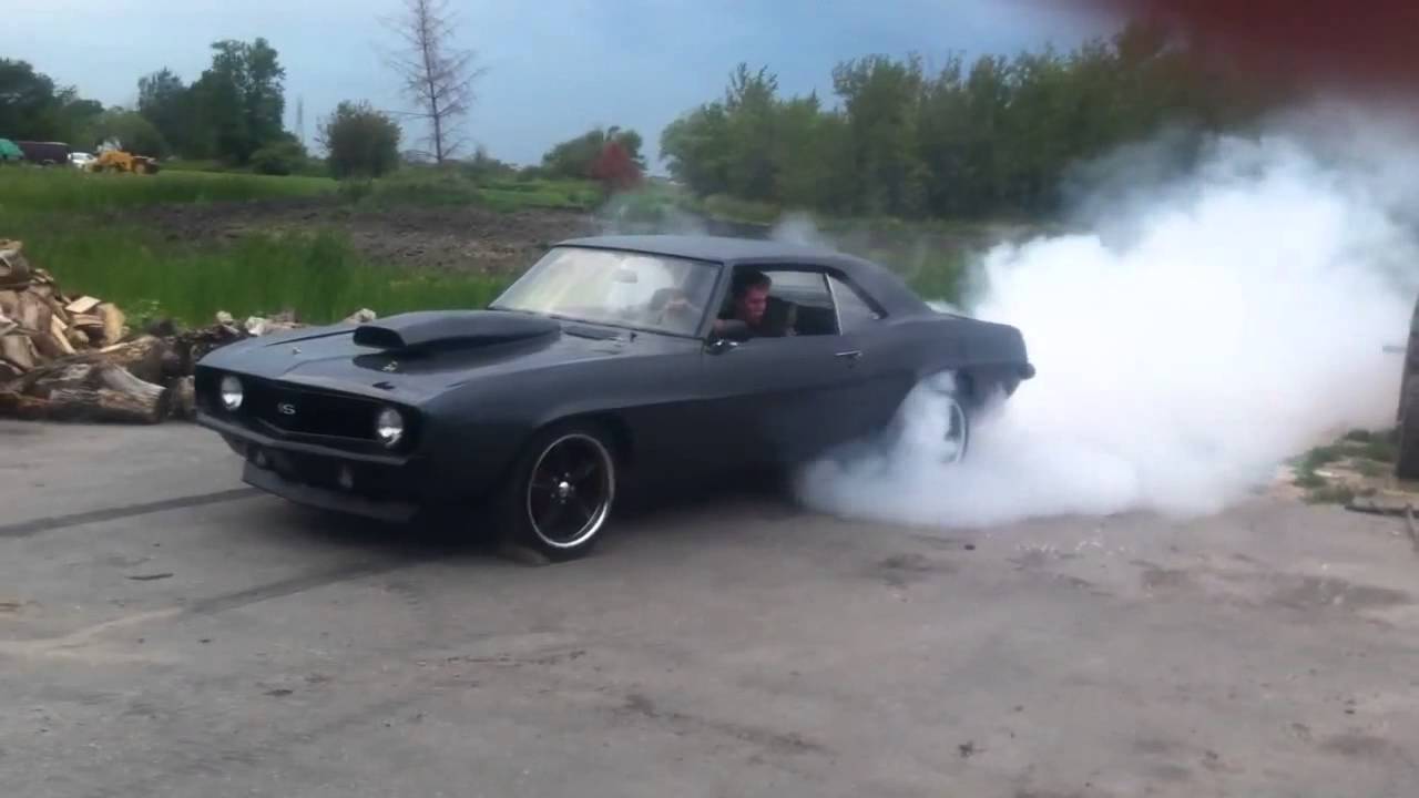 '69 Chevy Camaro SS Burnout - YouTube
