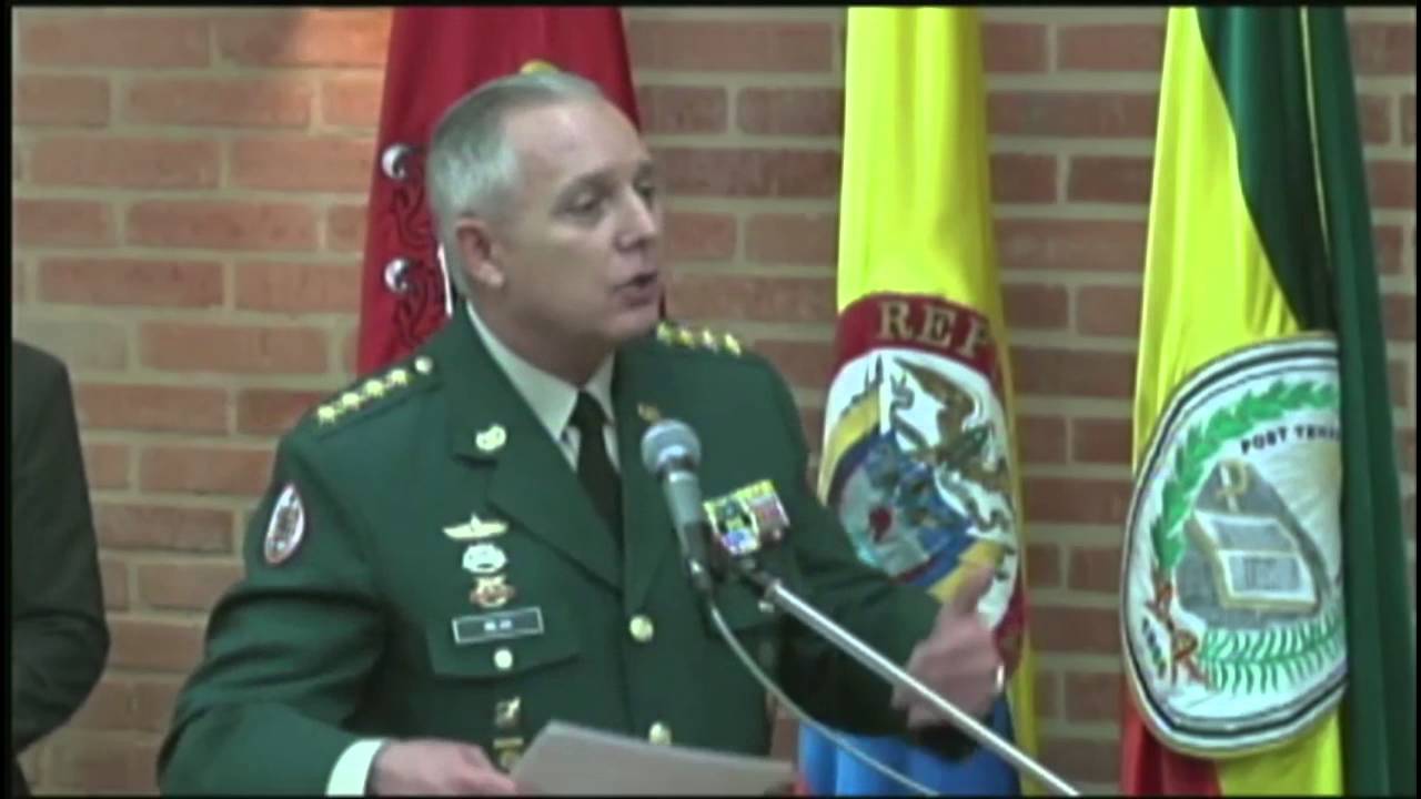 Comandante del Ejército Nacional, general Alberto José Mejía Ferrero ...