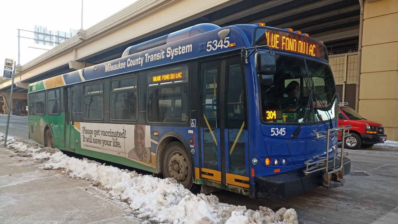 Ride On MCTS 2012 New Flyer D40LFR 5345 On the Blue Line to Bradley Rd ...