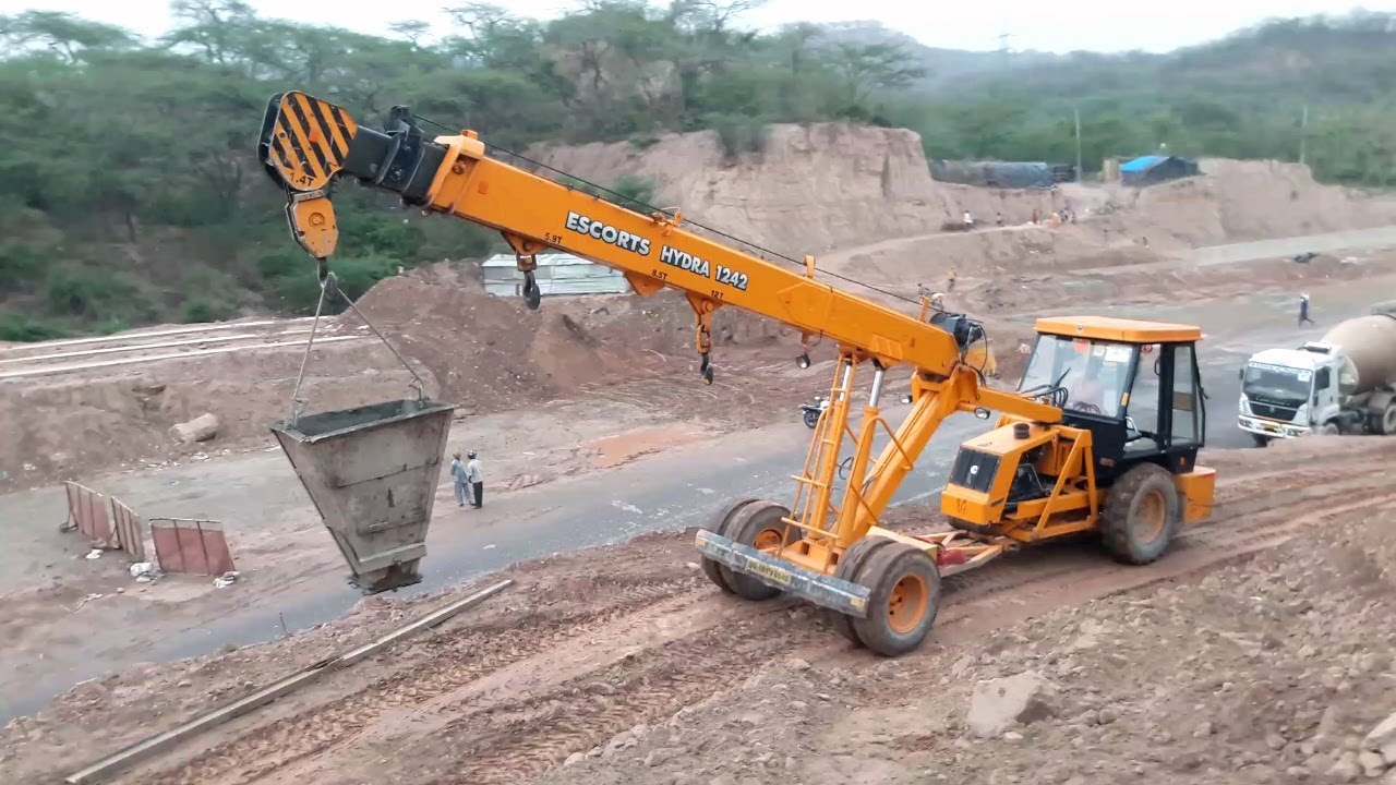 Amazing Work By Escorts Hydra 1242 Machine | Hydra Crane Working ...