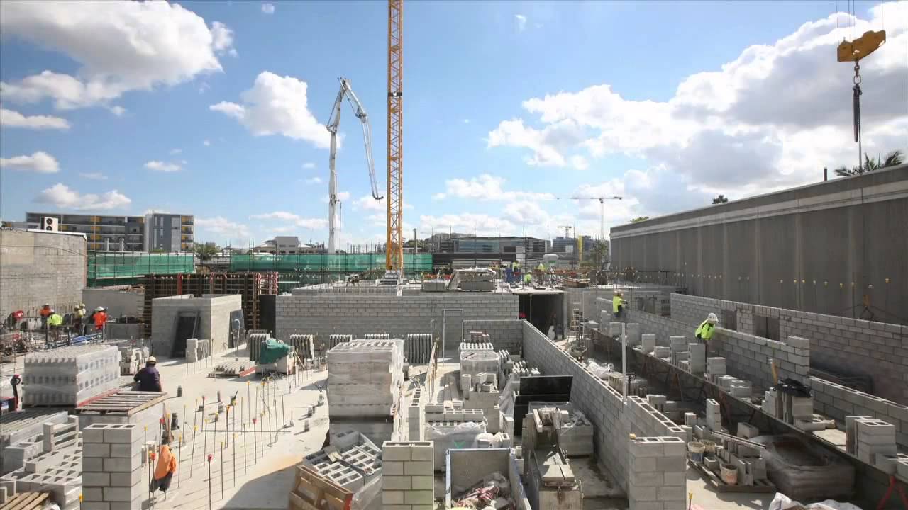 Potain MC85 Tower Crane Erecting MSCR Industries - YouTube