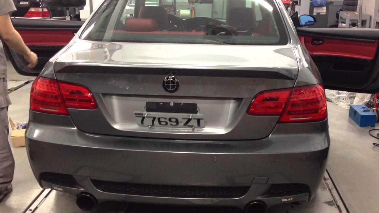 BMW E92 335i License's Plate, Awesome cool feature - YouTube