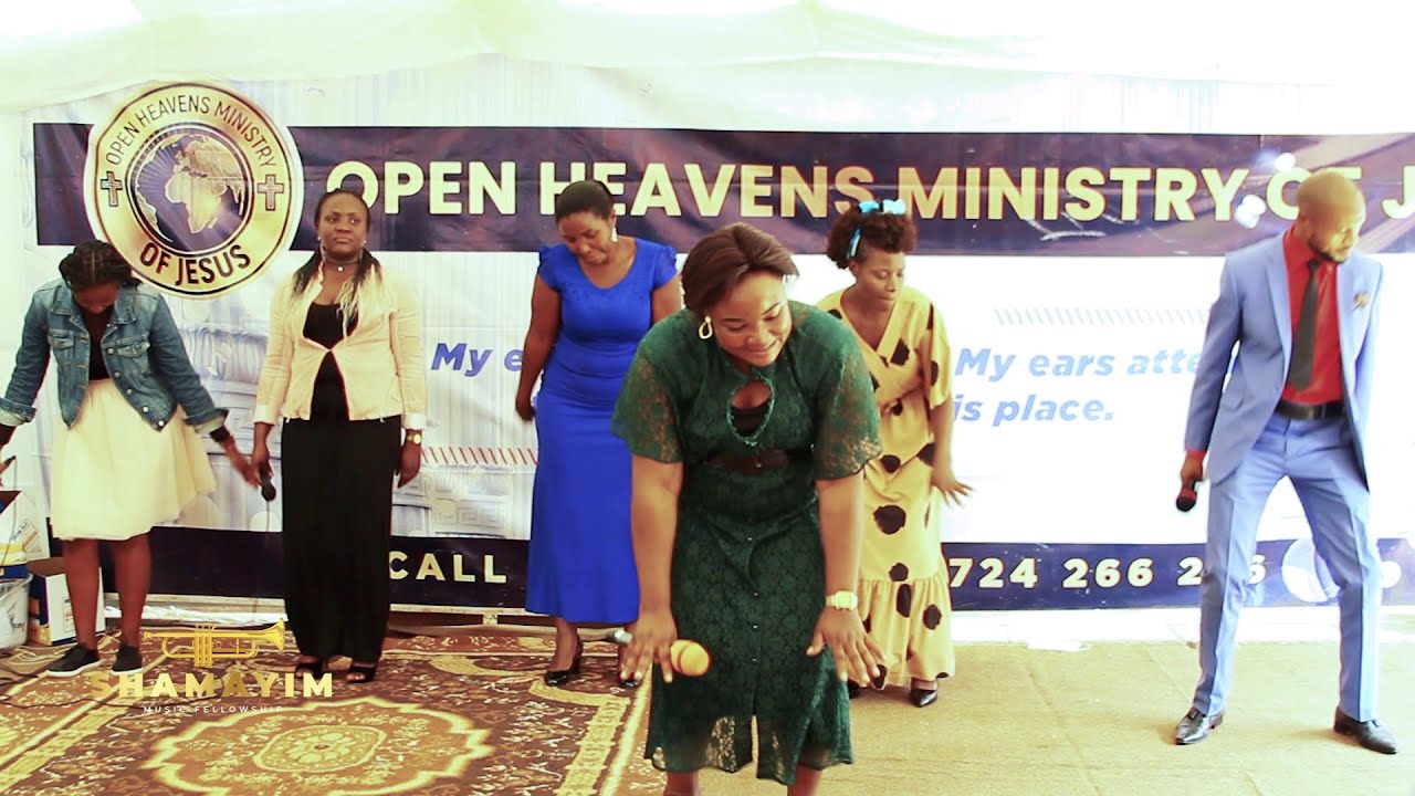POWERFUL PRAISE MEDLEY BY SHAMAYIM MUSIC FELLOWSHIP - YouTube