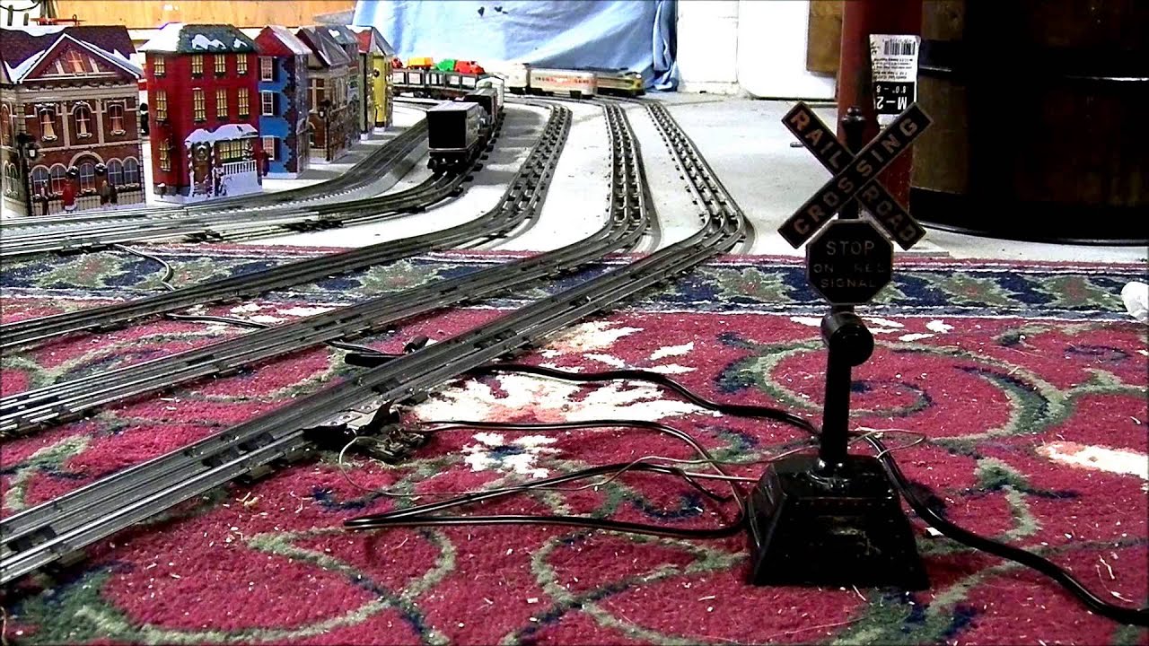 marx crossing signal with bell - YouTube