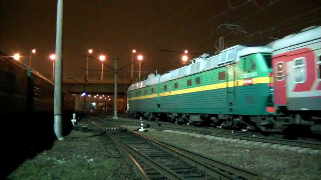 ЧС8-067 с поездом №642 Ростов-на-Дону — Адлер - YouTube