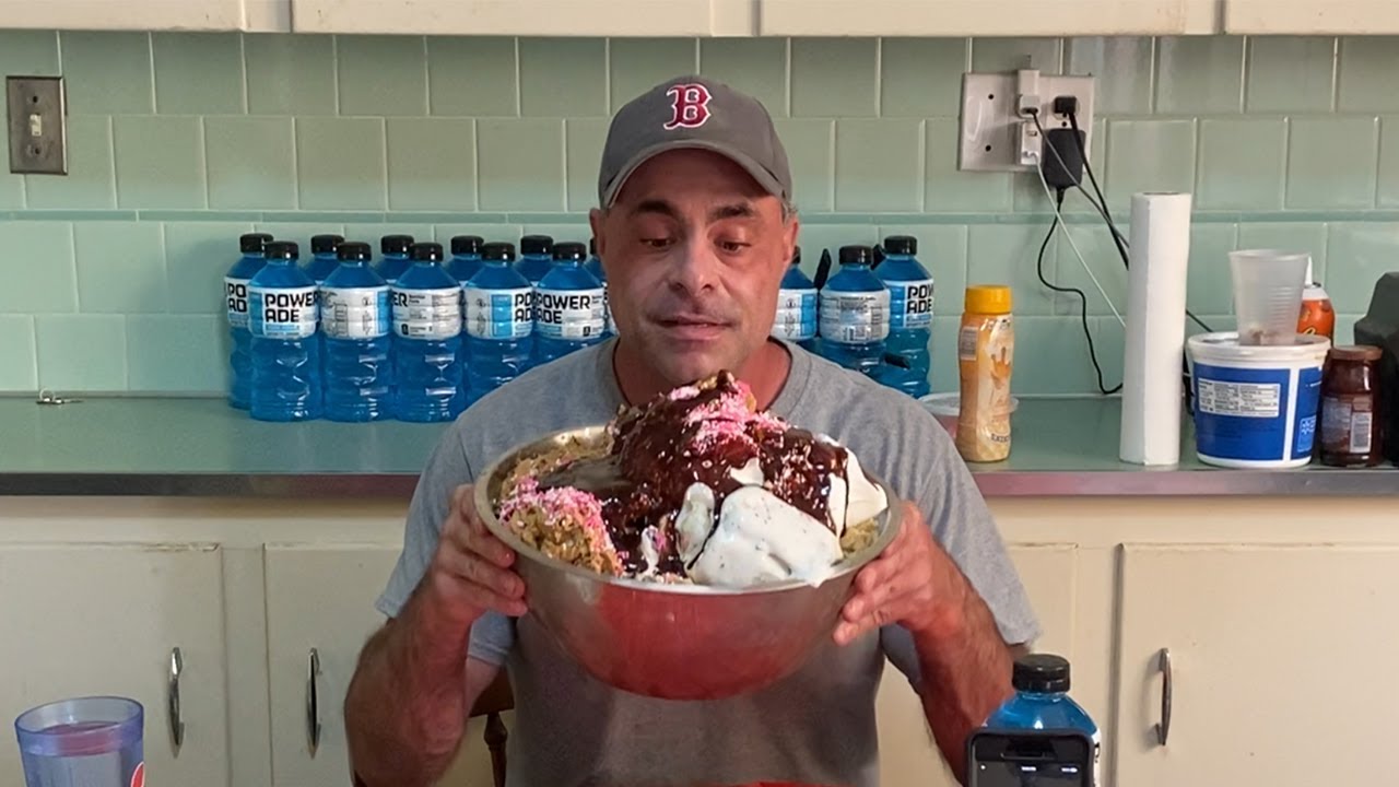 Giant Ice Cream Sundae - YouTube