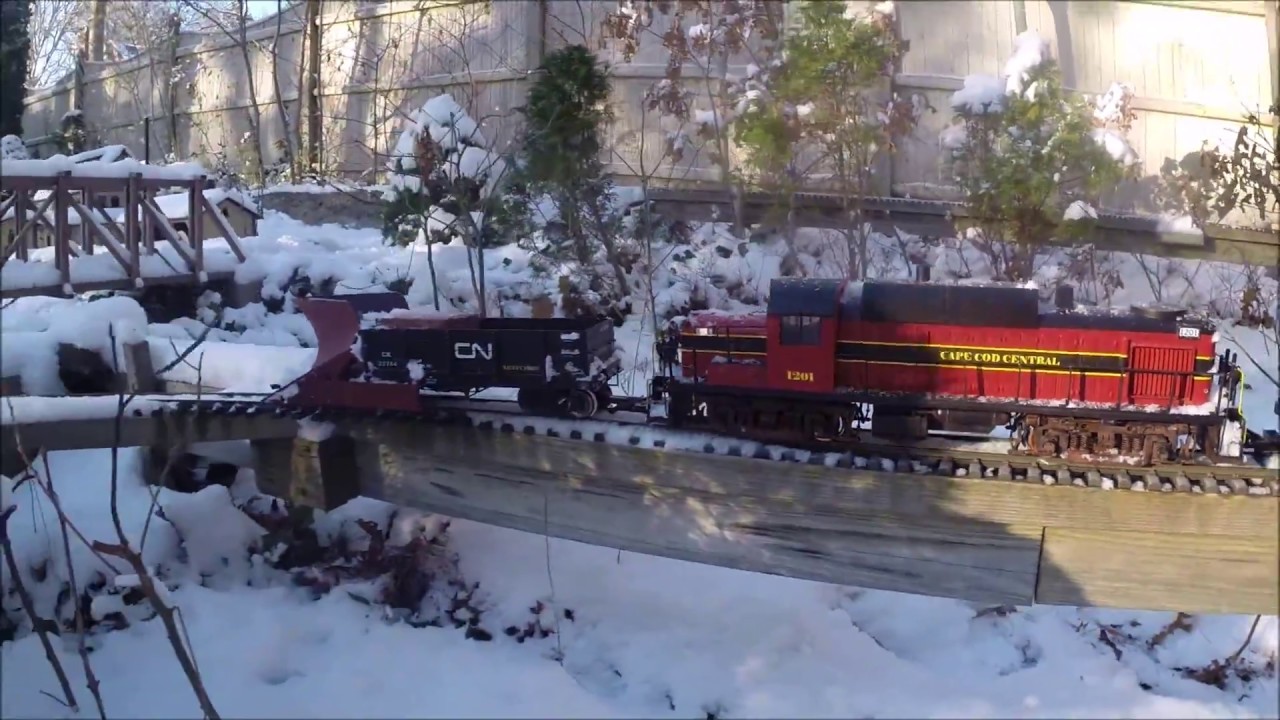 G Scale Trains in the Snow - YouTube