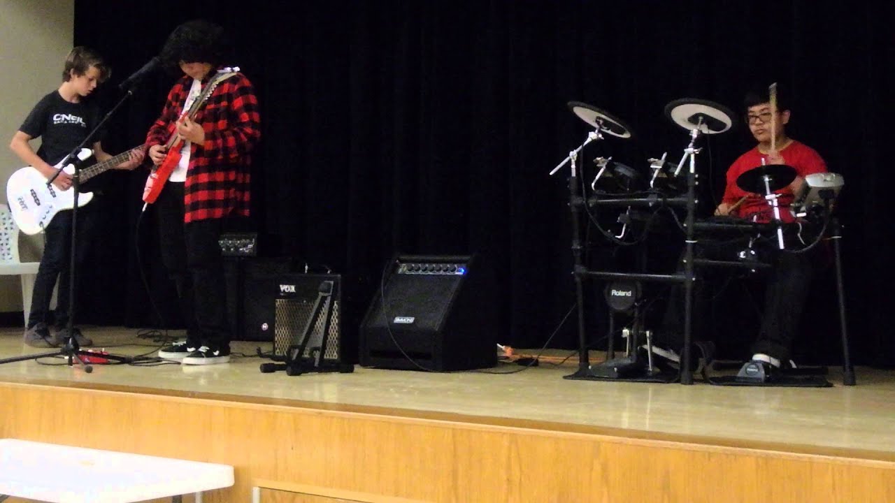 Men On Mars - Nico Cordova, Noah Barton & Rafael Tobias - YouTube