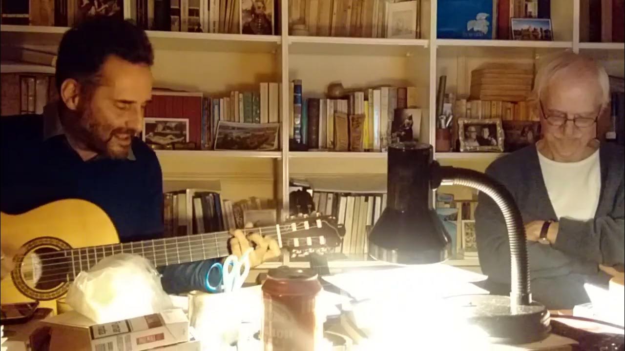 Jorge Drexler interpreta su canción "Al otro lado del río" en el ...