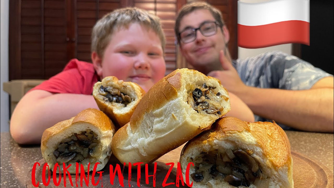 Communist Hot Dog | Bulka z pieczarkami | Oldest Polish street food ...