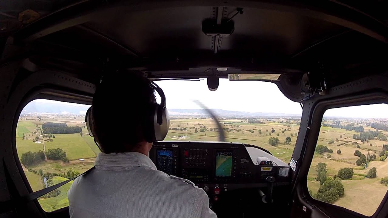 PPL 50 First cross country SOLO - YouTube