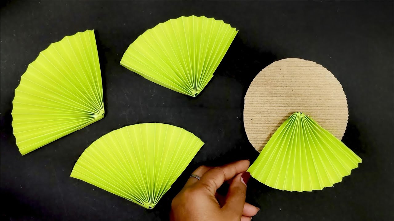 kagaj ke phool banana/kagaj se phool banana/kagaj ka craft/paper craft ...