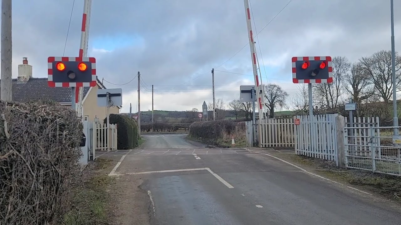 Weig Lane Level Crossing, Powys - YouTube