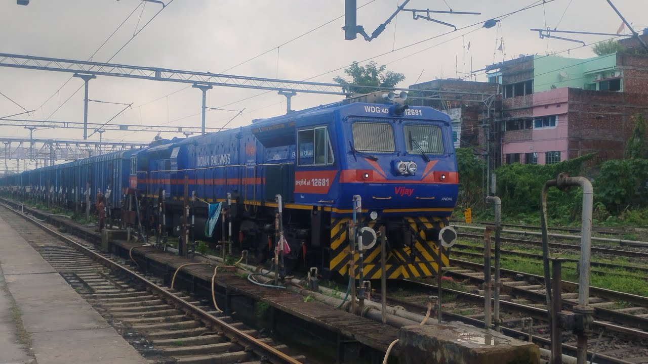 India's First Dual Cab Goods HHP Locomotive "VIJAY" With Freight Train📍 ...